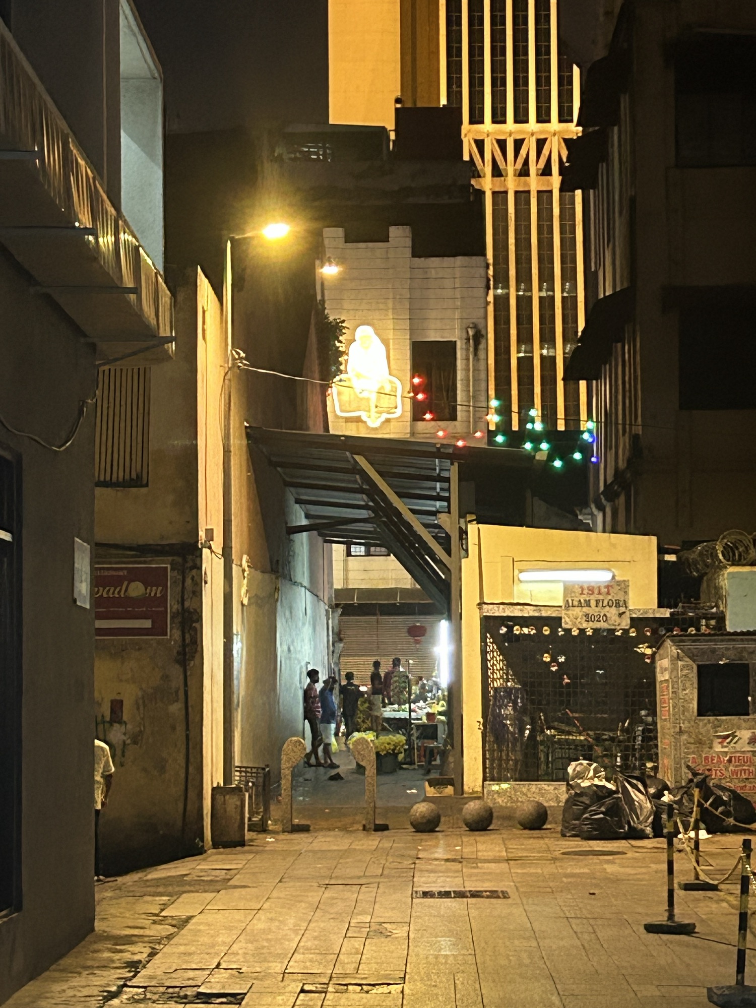 Migration Infrastructure as Post Colonial Cities. – Change Thinker